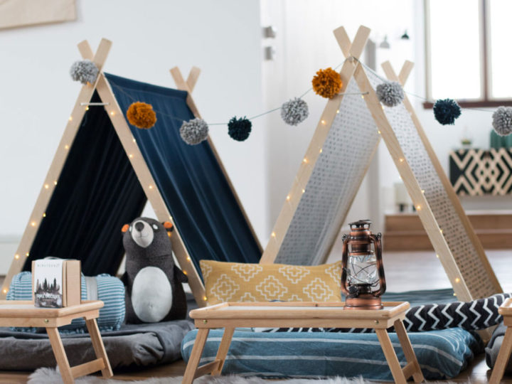 We're Over the Moon for this Sleepover Party Décor