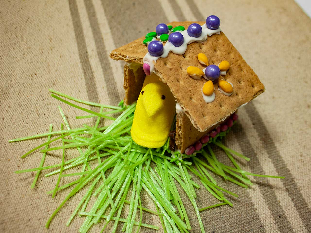 4 Spring Cleaning Easter Crafts